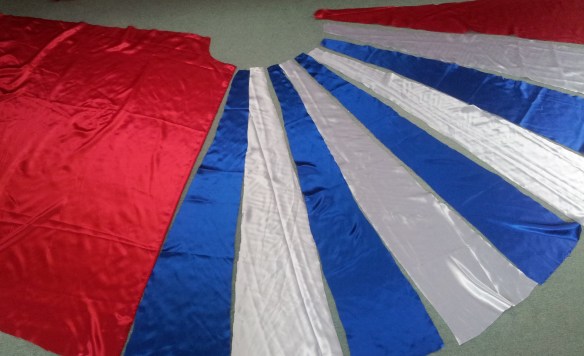 How to make a Wonder Woman Cape! | thestitchsharer