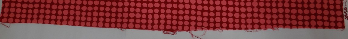 How to Straighten the Edge of Woven Fabric | thestitchsharer